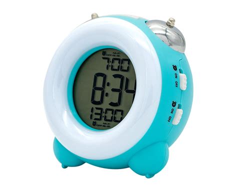 simple digital clock loud alarm clock battery powered easy to set