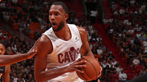 Evan Mobley Returns To Cavaliers Lineup For Sundays Game At Heat