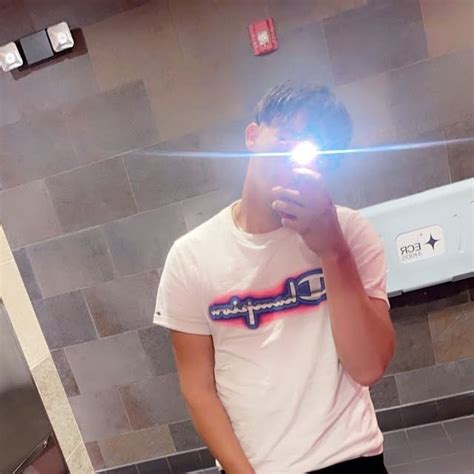 Raf Y • Threads Say More