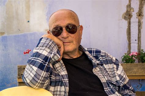 אבי סידי מתנגד למדינת ישראל במופע של שיגעון Facebook