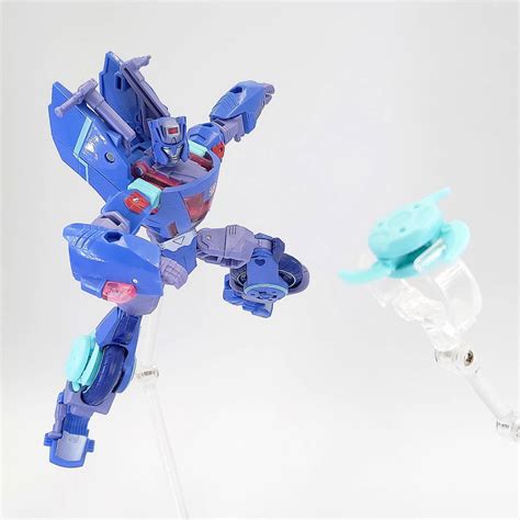 Legacy United Deluxe Class Cyberverse Chromia By Figuregunplafan On