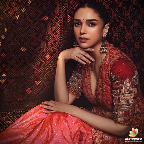 Aditi Rao Hydari Photos Bollywood Actress Photos Images Gallery Stills And Clips