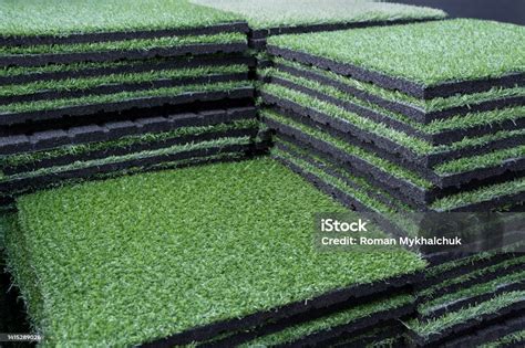 Green Artificial Grass Carpet Mat With Underlay Layer Asphalt Lawn Turf