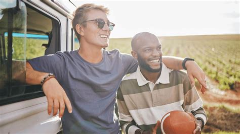 11 Signs Of A Sad And Defeated Husband That Everyone Notices Except His