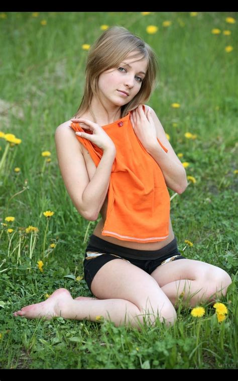 Picture Of Elle B