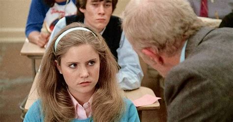 Best Jennifer Jason Leigh Performances, Ranked