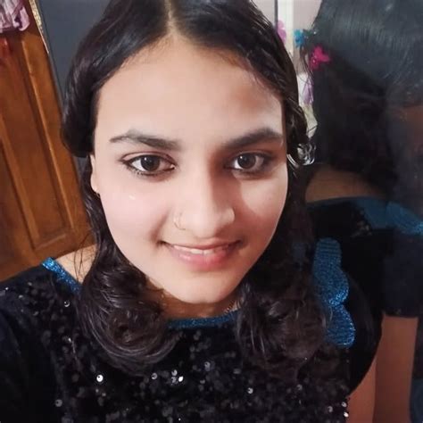 Aishwarya Raj Aishwarya 048 Threads Say More