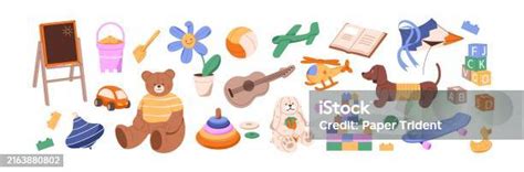 귀여운 어린이 장난감 세트입니다 어린아이 같은 자동차 공 봉제 곰 어린이를 위한 교육용 게임 칠판 책 피라미드 다른 큐브 아기 놀이를 위한 블록 흰색에 평평한 고립 된 벡터