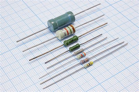Постоянные резисторы / Р 270К\ 0,125\AXI 2,2x 6,0\\CF\2L\С1-4 ...