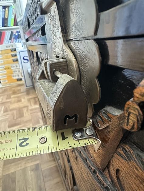 I Ve Never Seen A Lock Keyway Of This Type Before And Probing In It