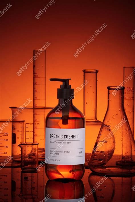 실험실장비 과학실험 사건 의학 과학 연구 주제 시험관대 실험유리기구 원뿔플라스크 교육 주제 플라스크 화장품 몸단장제품 뷰티 로션