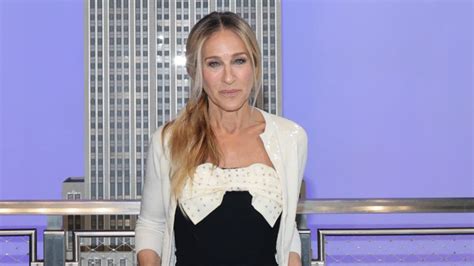 Sarah Jessica Parker Torna A Essere Carrie Maxi Fiocco Di Cristalli