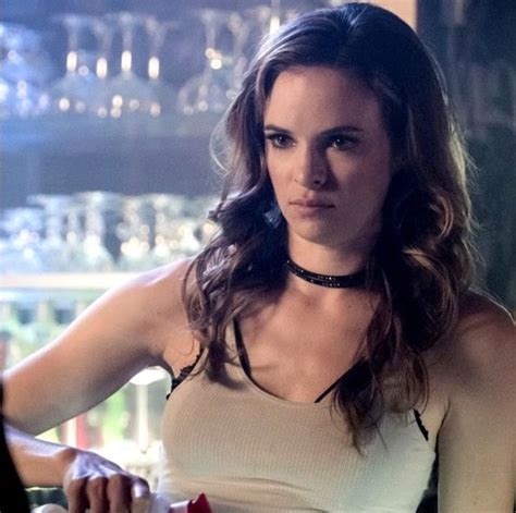 Pin On Danielle Panabaker Danielle Panabaker The Flash Danielle