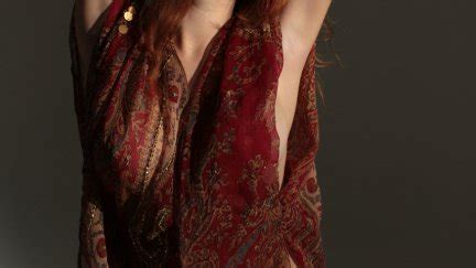 Rinna Ly Redhead Women Model Ukrainian Ukrainian Women Metart Simple Background Portrait