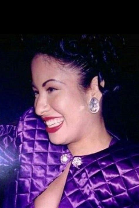 Selena Quintanilla Wallpapers Top Free Selena Quintanilla Backgrounds WallpaperAccess