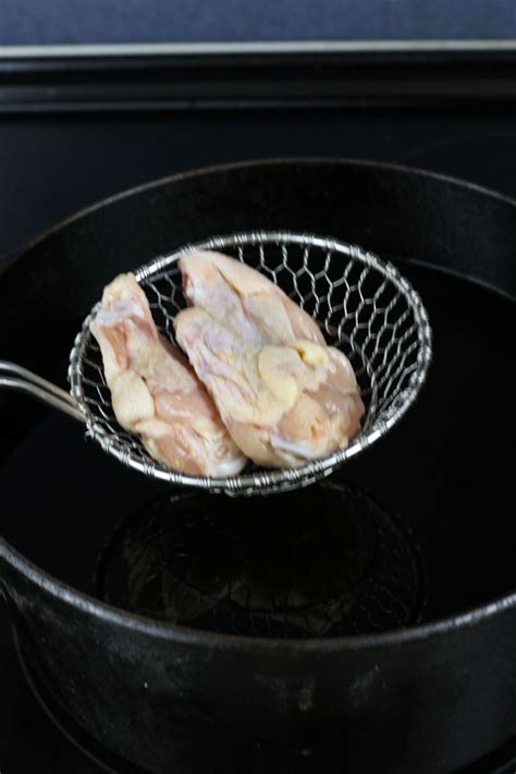 The best way how long to deep fry frozen chicken wings - brandonskitchen.com