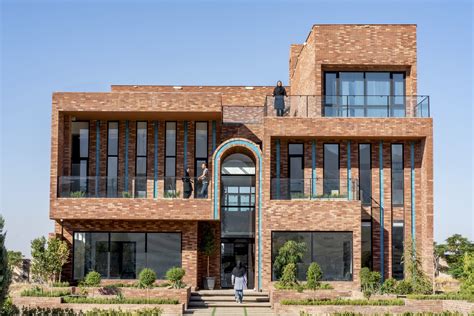 Gallery Of Hamyab 24 Office Arc Architecture Studio 1