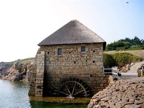 MOULIN