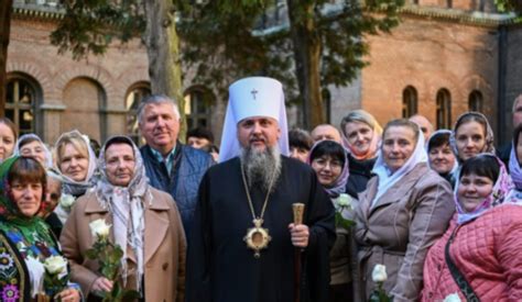 Я люблю Україну Від сьогоднішнього дня Єпiфaнiй знімає одну із заборон в церкві для жінок Від