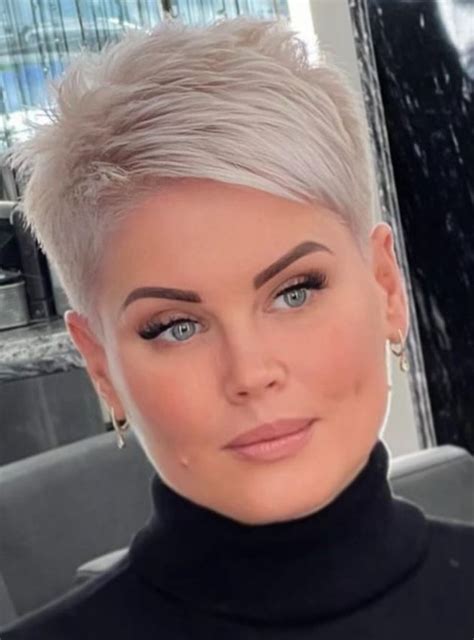 Pin By Kristie Bright💇‍♀️ ️ On Hair In 2024 Very Short Hair Short