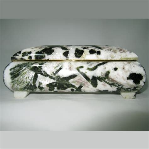 Купить Шкатулка - верделит / зелёный турмалин в интернет магазине ...