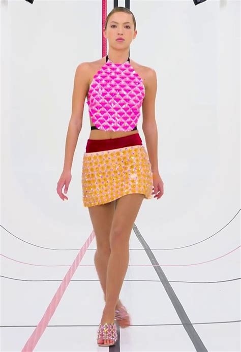 Lila Moss Page The Fashion Spot