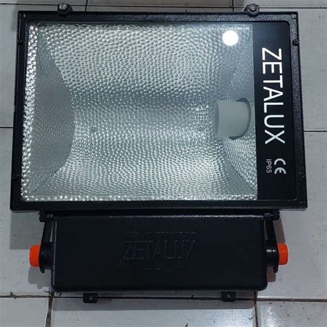 Promo Kap Lampu Hpit Lampu Sorot W Zetalux Hpit W Komplit Philips Diskon Di Seller