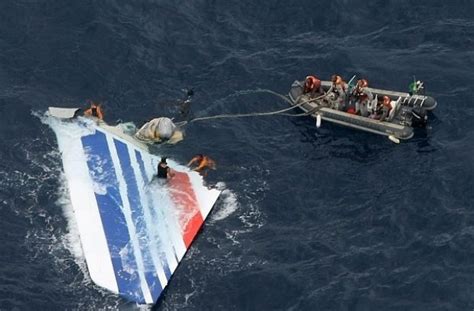 Нови разкрития за падналия самолет на Ер Франс през 2009 а Свят Dariknews Bg