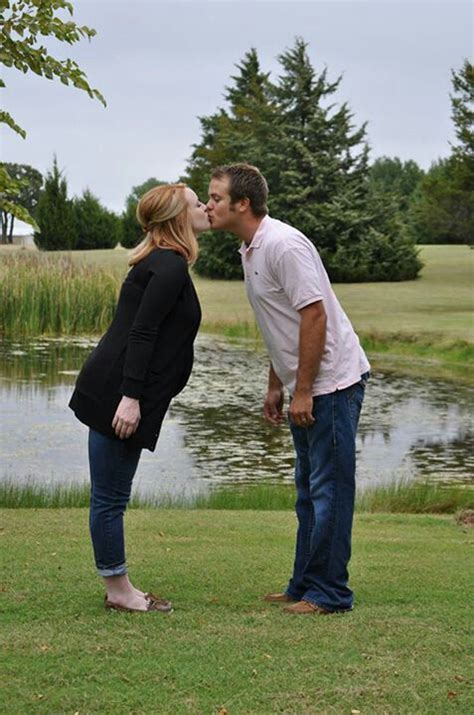 Maternity Photo Kiss Maternity Pictures Pregnancy Photos Maternity