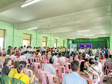 ပုဇွန်တောင်မြို့နယ်အတွင်း မဲဆန္ဒရှင်ပြည်သူများအား မြန်မာအီလက်ထရောနစ