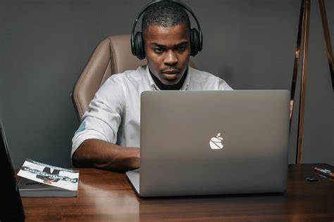 How To Add Rss Feed To Apple Podcasts In 4 Steps Hello Audio