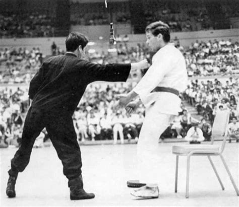How To Punch Like Bruce Lee - One-Inch Punch - Thrillist