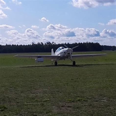 Airborne Passive Radar Diagram Consisting Of An Airborne Receiver And Download Scientific