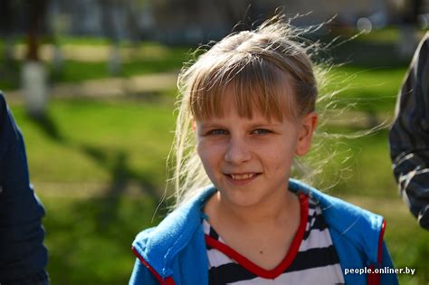 Уникальный случай Отец одиночка растит трех дочек