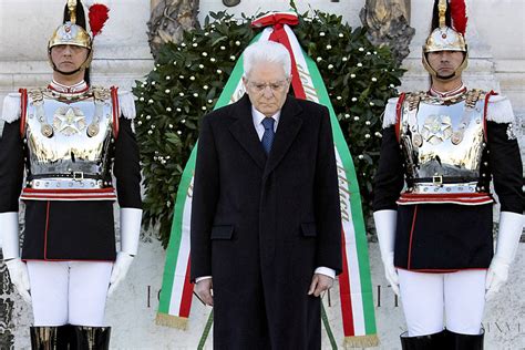 Mattarella Alle Forze Armate Grazie Per Impegno Allestero