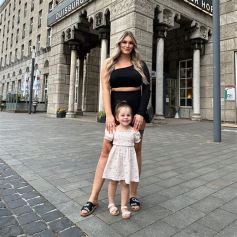 Alisa Wright Alisabhc Threads Say More