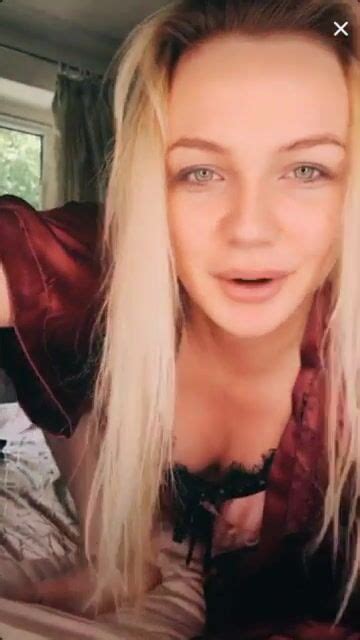 Pussy Lip Slip Porn Gif Mp X Peggingif Com