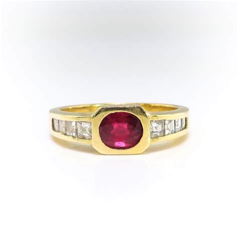 Vintage Ruby Diamond Ring Estate 1980s 1 07ct T W Natural Red Ruby Step Cut Diamond Unique