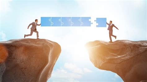7 ways to bridge the geographical divide and improve remote team