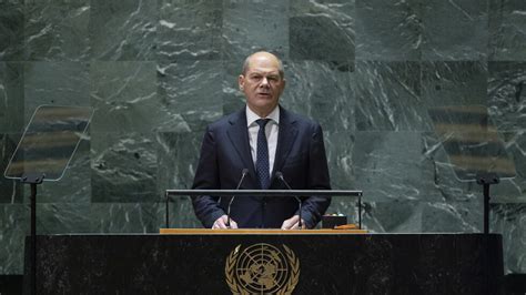 Шолц отново призова Путин да прекрати войната в Украйна Nova