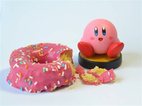 무료 이미지 식품 담홍색 디저트 장난감 로사 오르간 도너츠 Amiibo 커비 봉제 인형 케이크 꾸미기