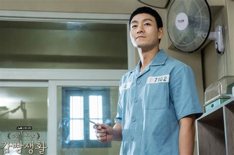 根本netflix公务员！9点认识《纸房子：韩国篇》朴海秀：31岁荧幕出道、儿子被称「鱿鱼男孩」，必看少不了《机智牢房生活》！