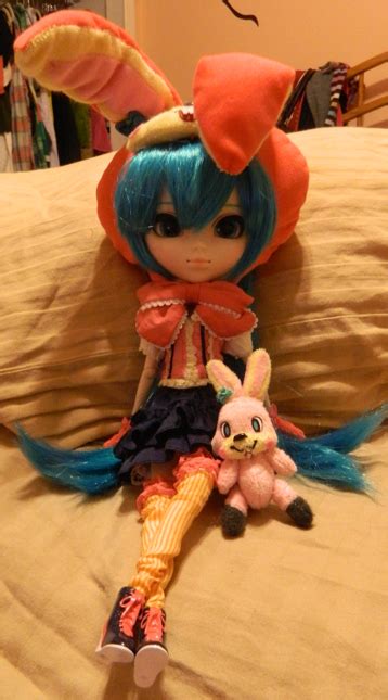 Hatsune Miku Lots Of Laugh Pullip Dolls Dolltique Marketplace For Fashion Dolls Clothing