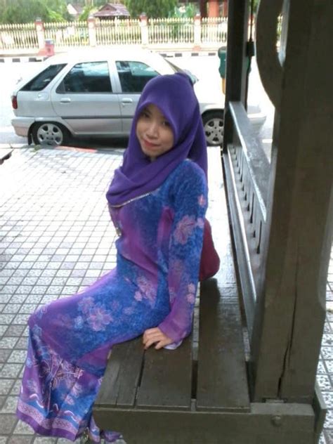 Awek Tudung Bontot Besar Psittacula