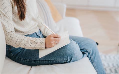 Top 15 Qualitative Data Examples To Enhance Your Research Insights