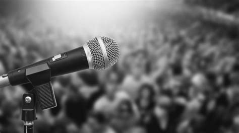Techniques To Keep Audiences Engaged Throughout Your Speech