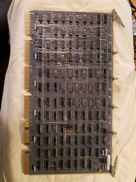 ok since we re sharing pdp 11 board photos here s one m7266 that