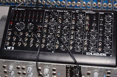 Test MFB Schlagzwerg Eurorack Drum Module AMAZONA De