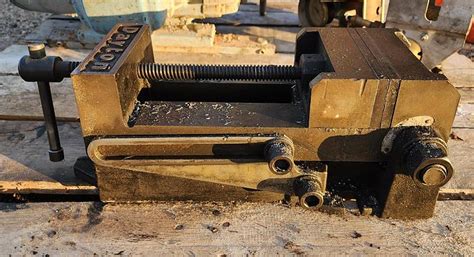 Used Dayton 6 Wide Jaw 90 Degree Tilting Milling Drilling Vise For Sale At Lemke Machinery