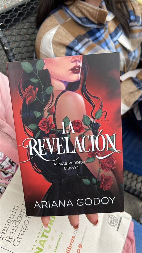 em 🦋💀 -2 gaby’s bday on Twitter: "aquí la señora está haciendo unboxing ...